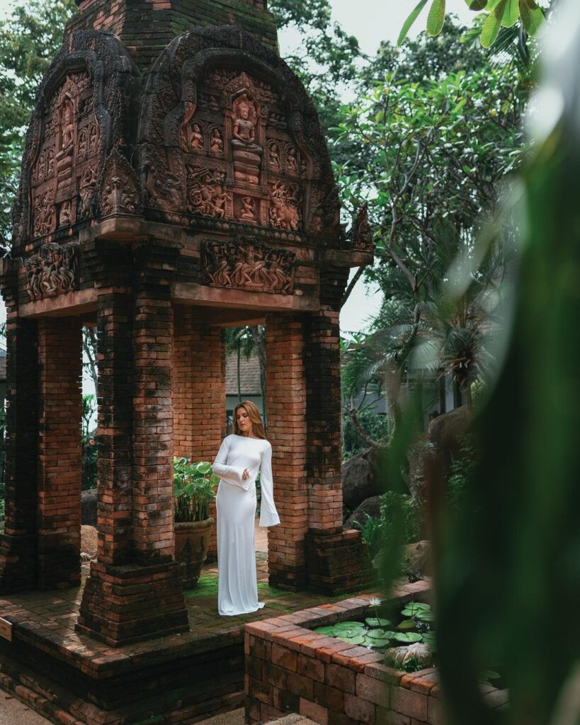 About – Chasing Stories‎‎‎‎‎‏‏‎